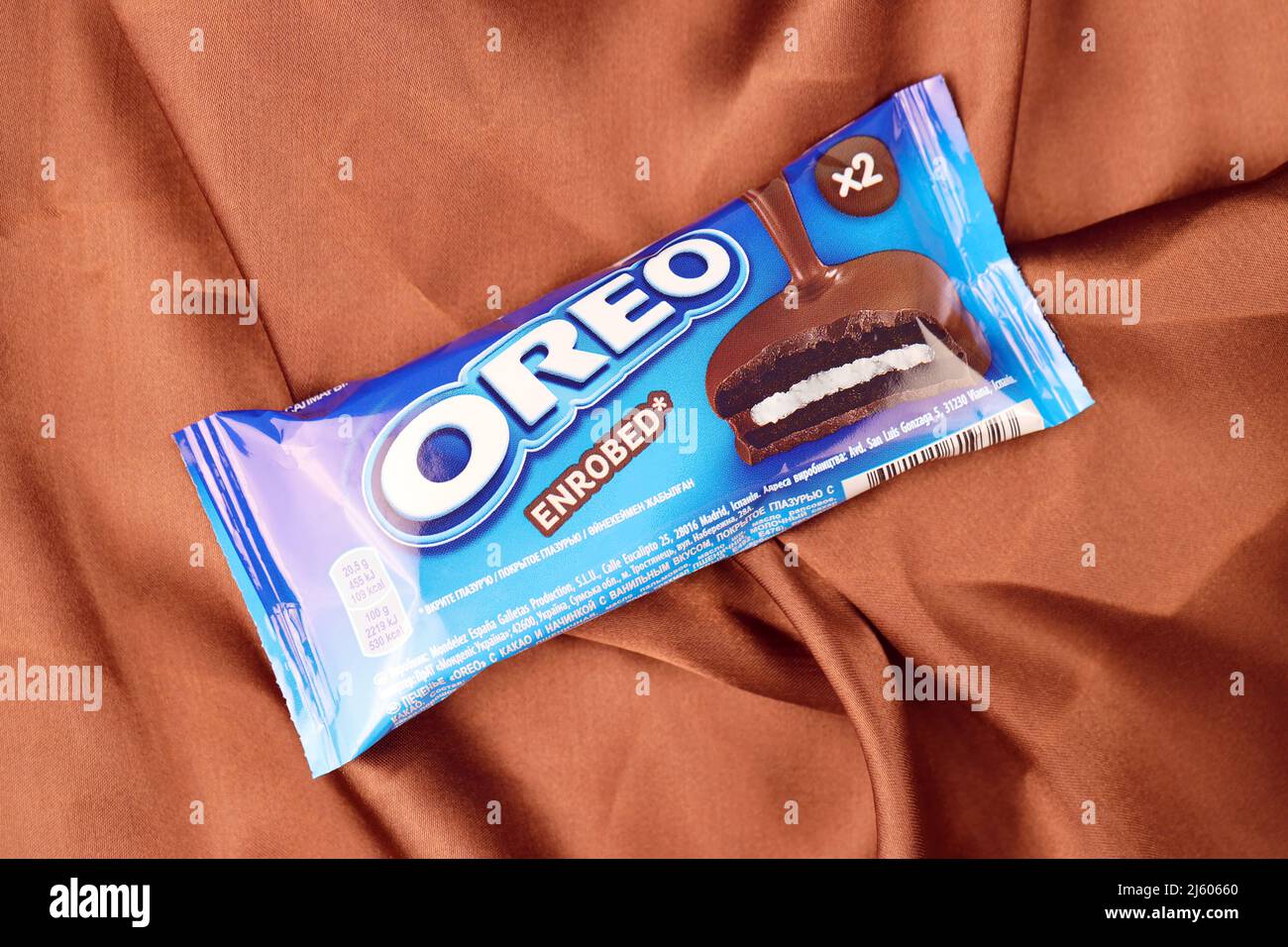 Oreo enrobed chocolate hi-res stock photography and images - Alamy