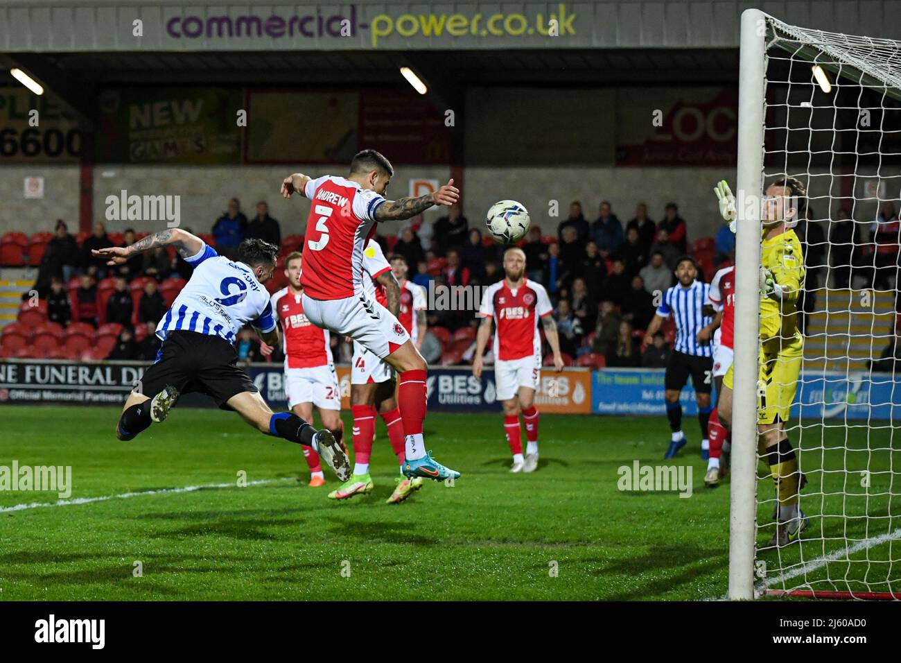 Lee Gregory #9 of Sheffield Wednesday scores a goal to make it 2-2 Stock Photo - Alamy