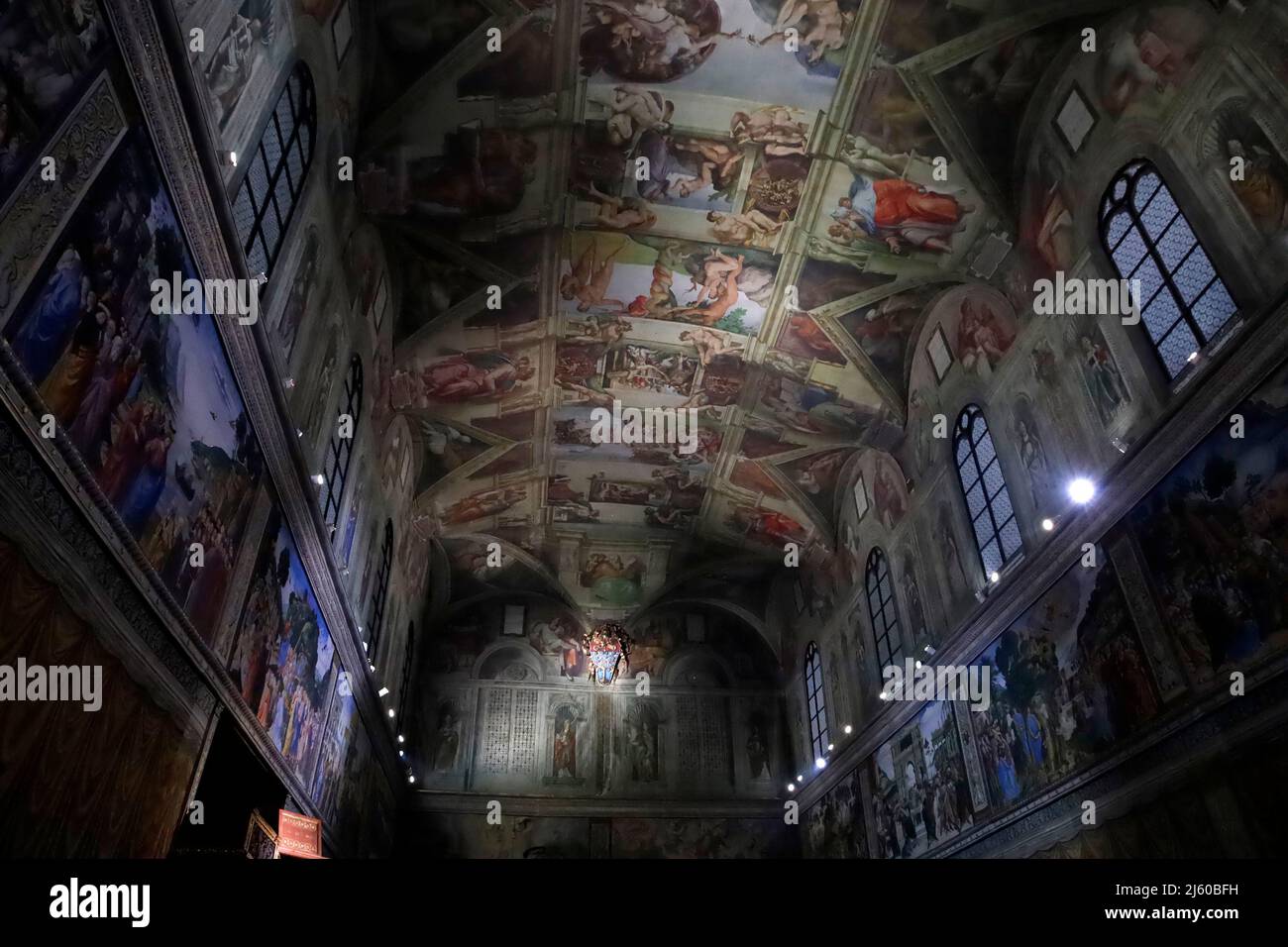 Bilateral cardinal hi-res stock photography and images - Alamy