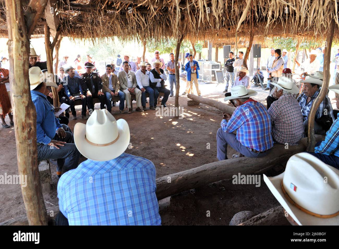 Signing of the government of Sonora with the Yaqui tribe to lift the ...