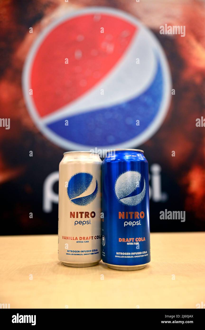 Nitro pepsi hi-res stock photography and images - Alamy