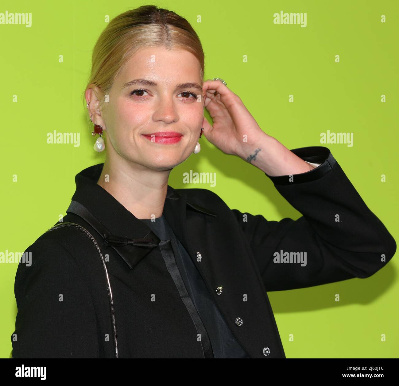 Pixie Geldof Hair 2022