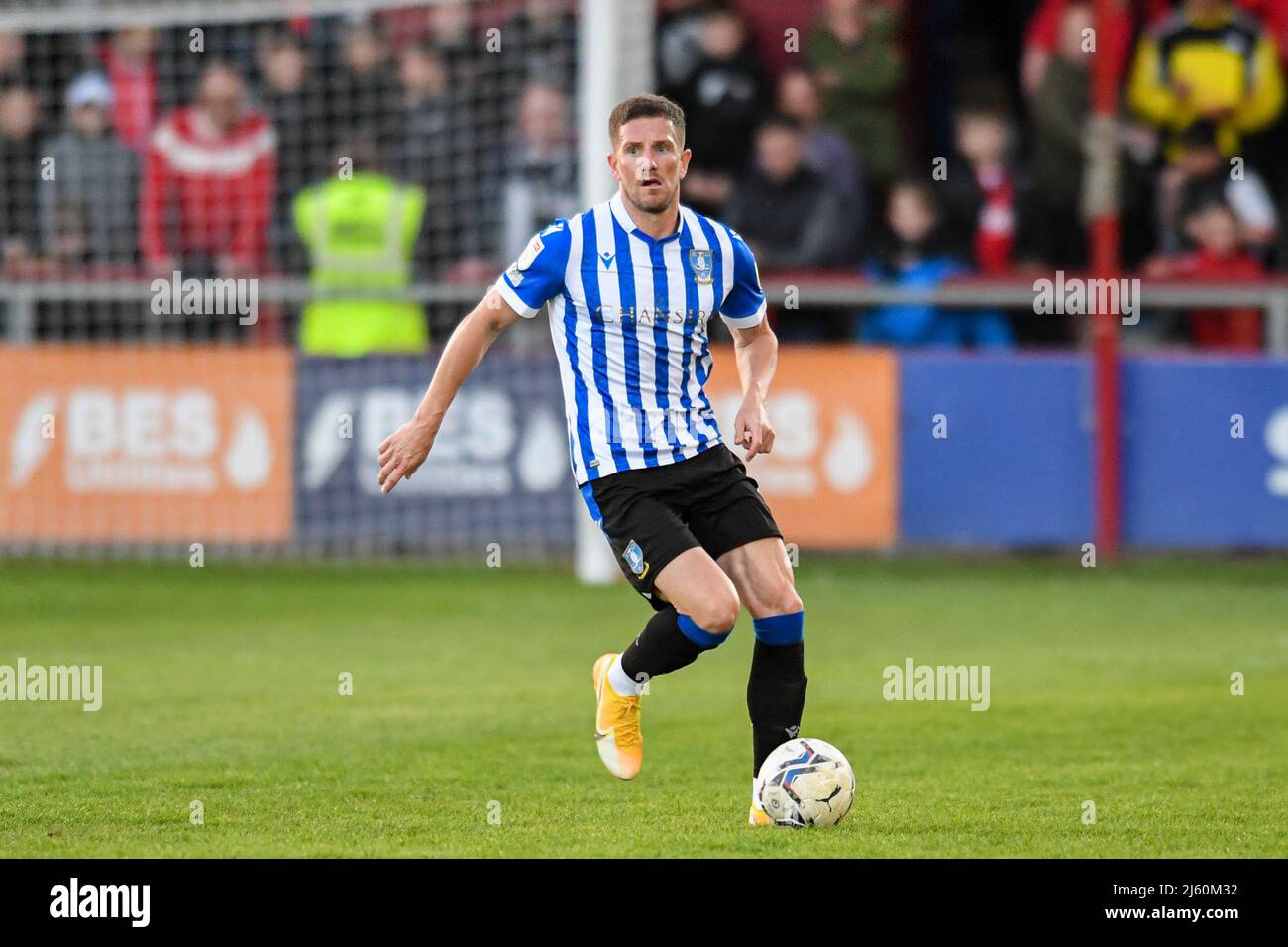 Sam Hutchinson #5 of Sheffield Wednesday runs forward with the ball ...