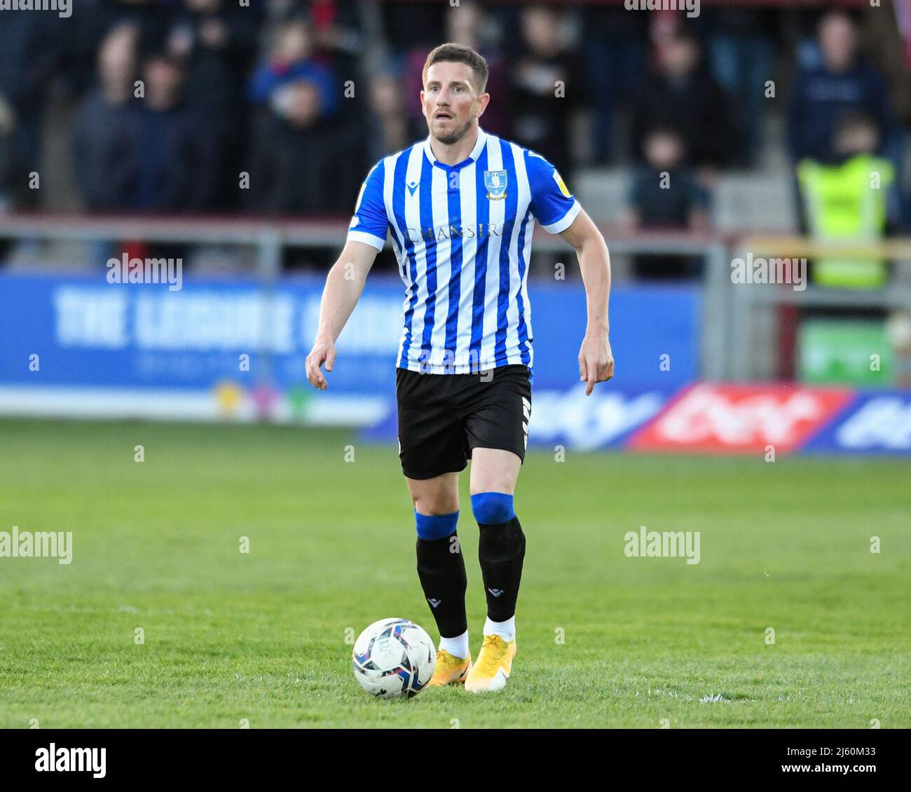 Sam Hutchinson #5 of Sheffield Wednesday runs forward with the ball ...