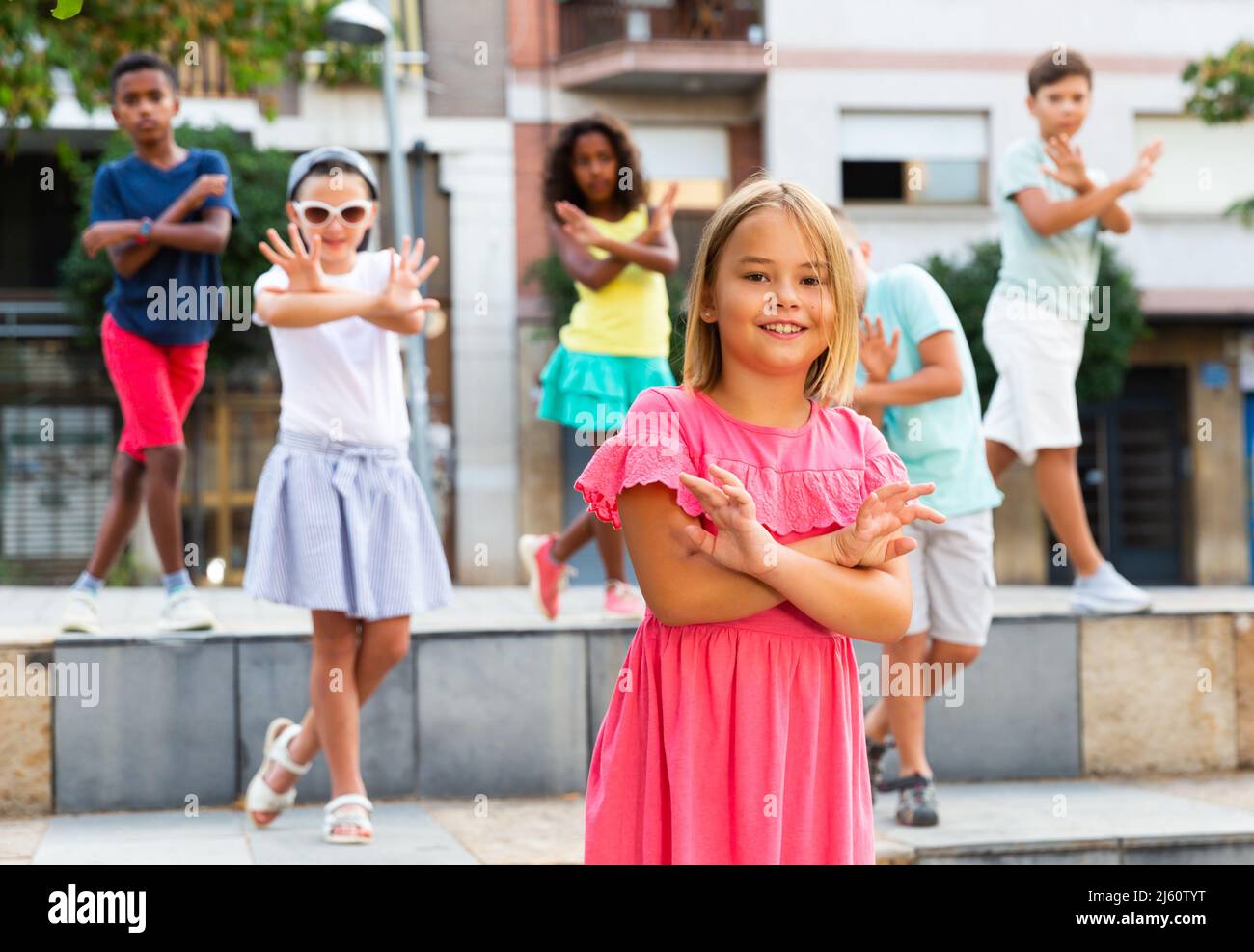 Group dancing french girl hi-res stock photography and images - Alamy