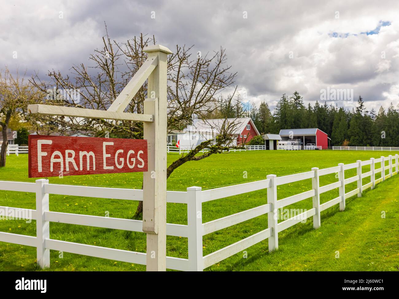 Old farmyard house agriculture hi-res stock photography and images - Alamy