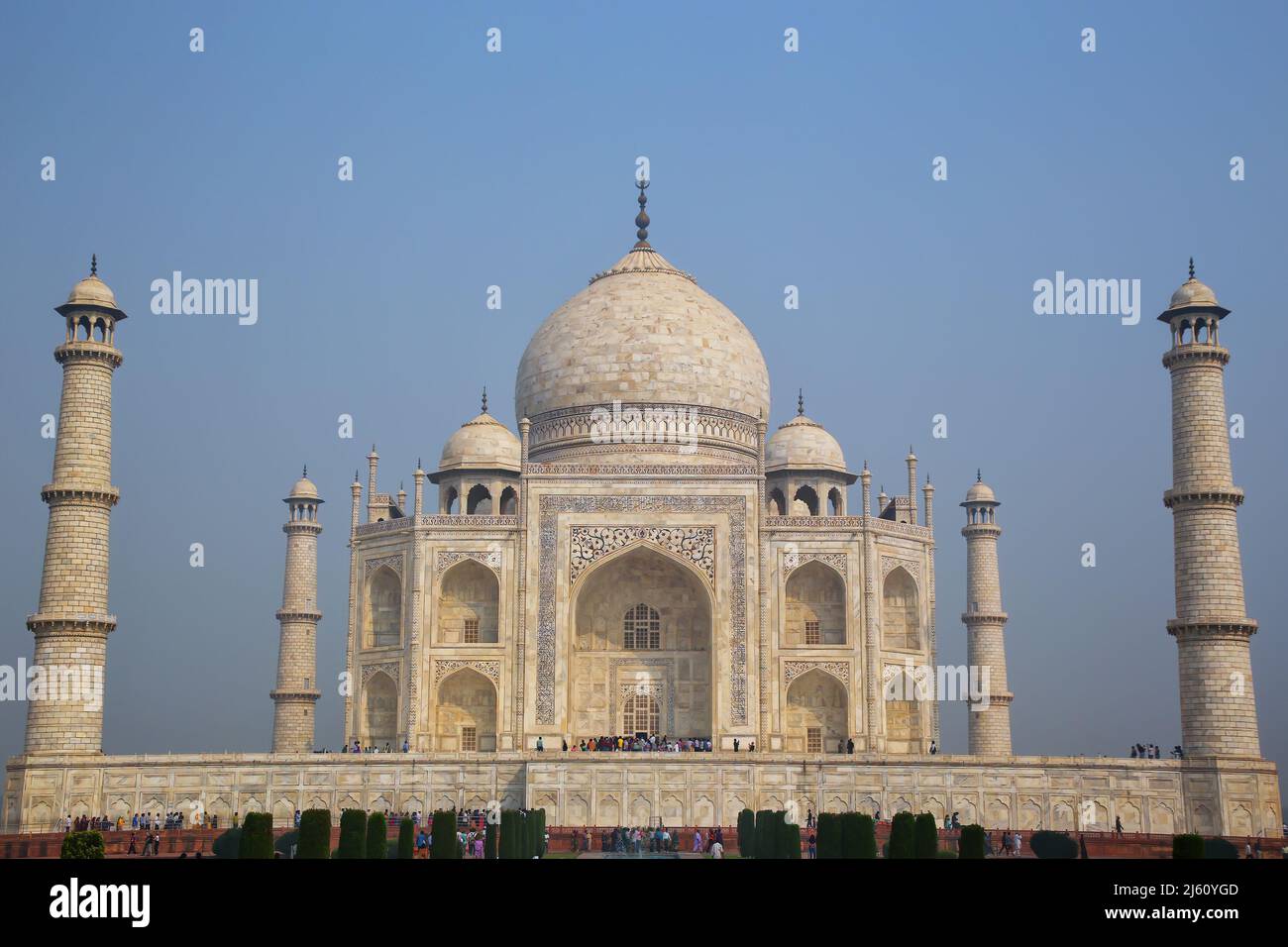 View of Taj Mahal with blue sky, Agra, Uttar Pradesh, India. Taj Mahal ...