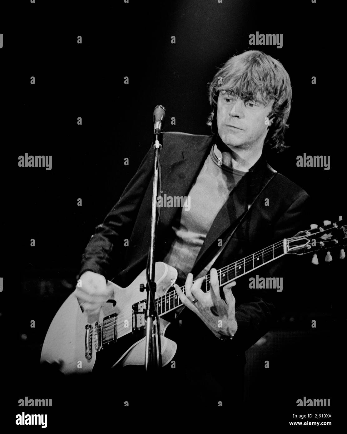 Dave Edmonds perform on Solid Gold in 1983 Credit: Ron Wolfson ...