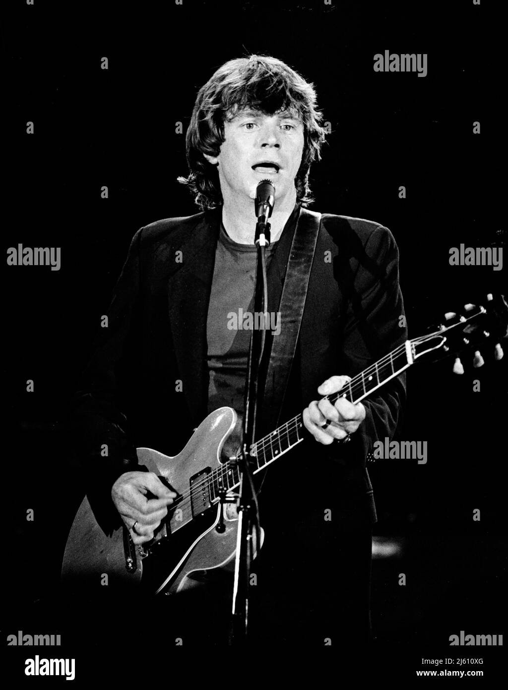 Dave Edmonds perform on Solid Gold in 1983 Credit: Ron Wolfson ...