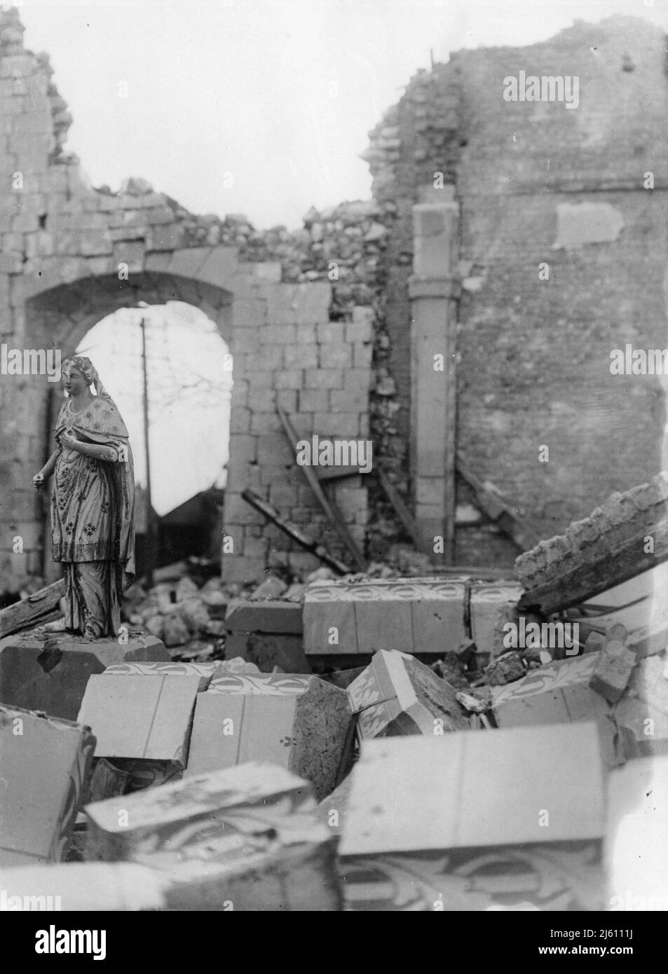 Church during war Black and White Stock Photos & Images - Alamy