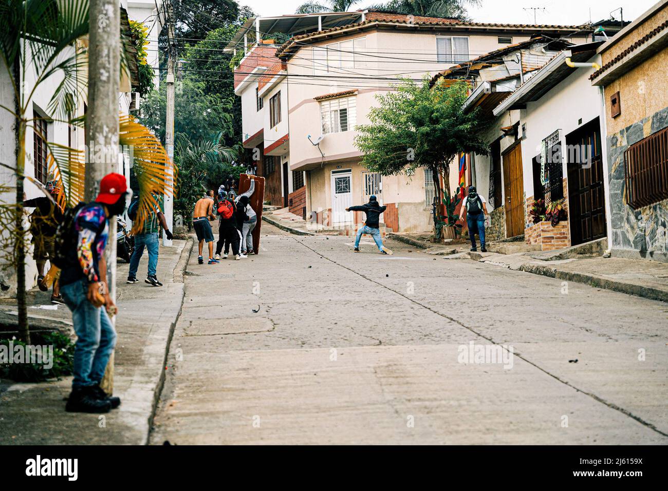 Usa throwing rocks at police police hi-res stock photography and images ...