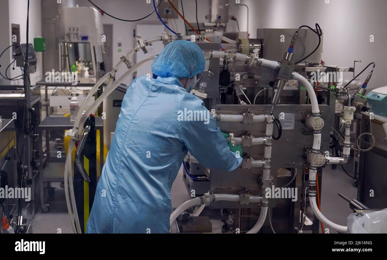 Fewer workers hi-res stock photography and images - Alamy