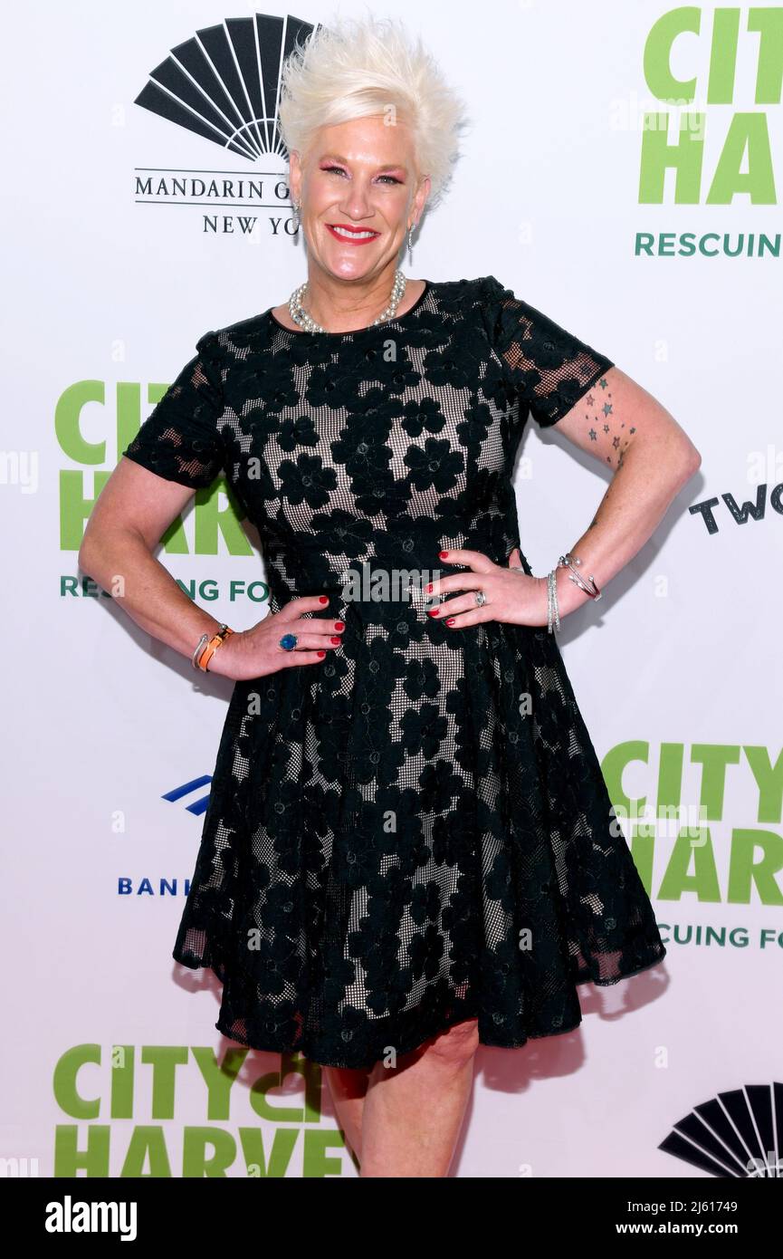 New York, NY, April 26, 2022. TV Chef Anne Burrell attends the 2022 ...