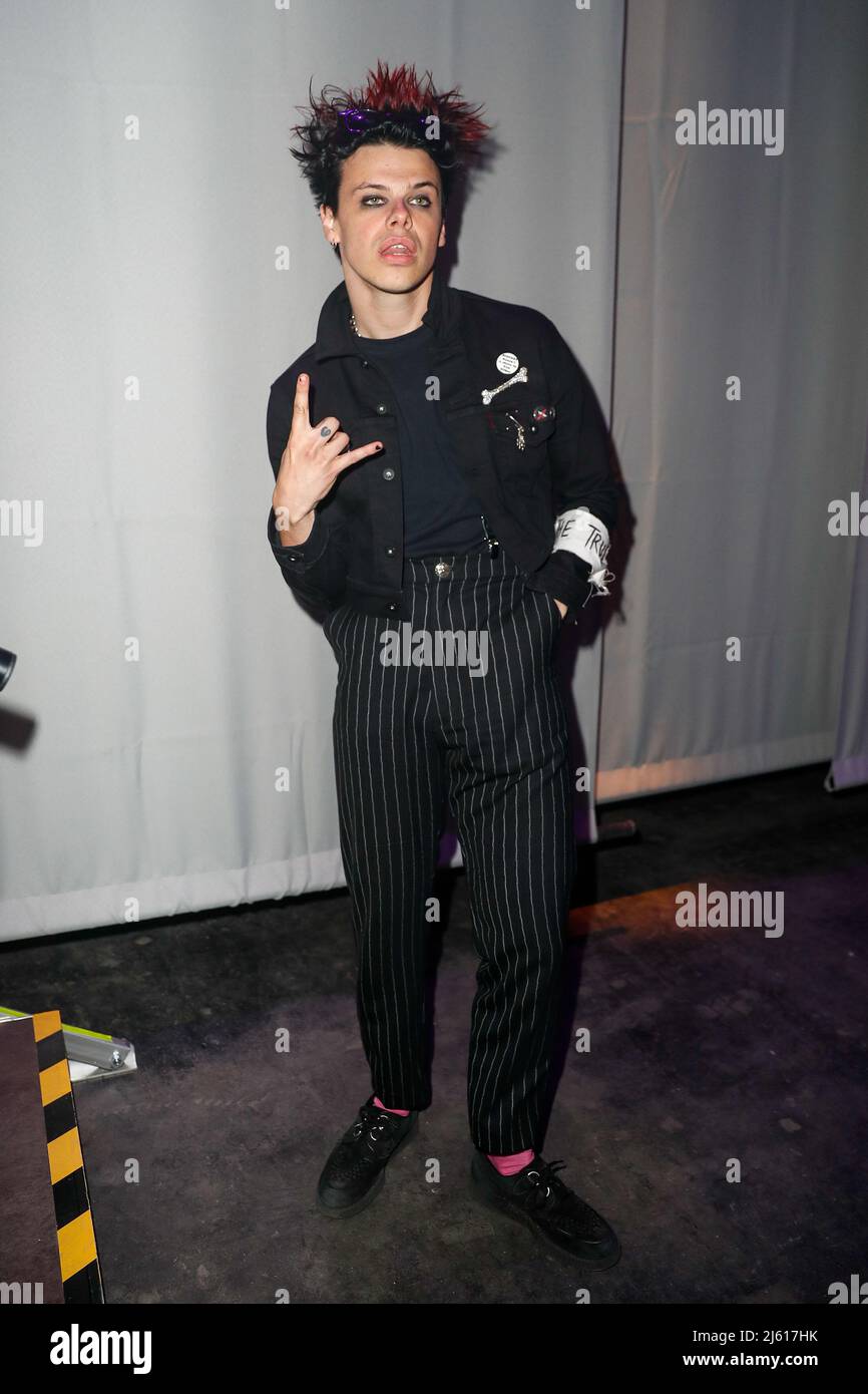 Berlin, Germany. 26th Apr, 2022. US musician Yungblud comes to the ...