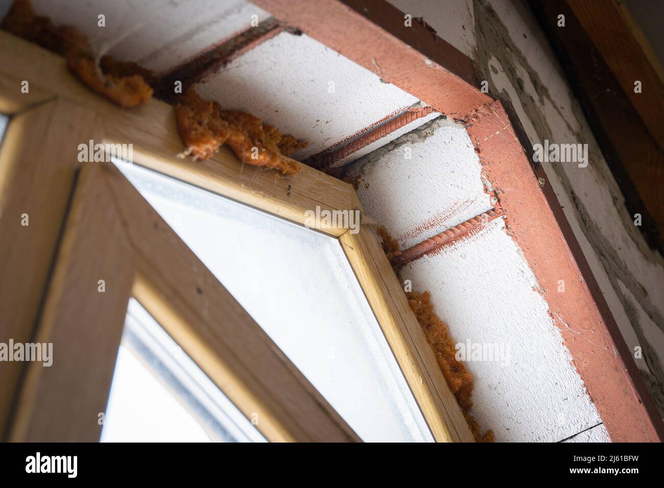 Reinforced reinforced window opening. Plastic window with wood ...