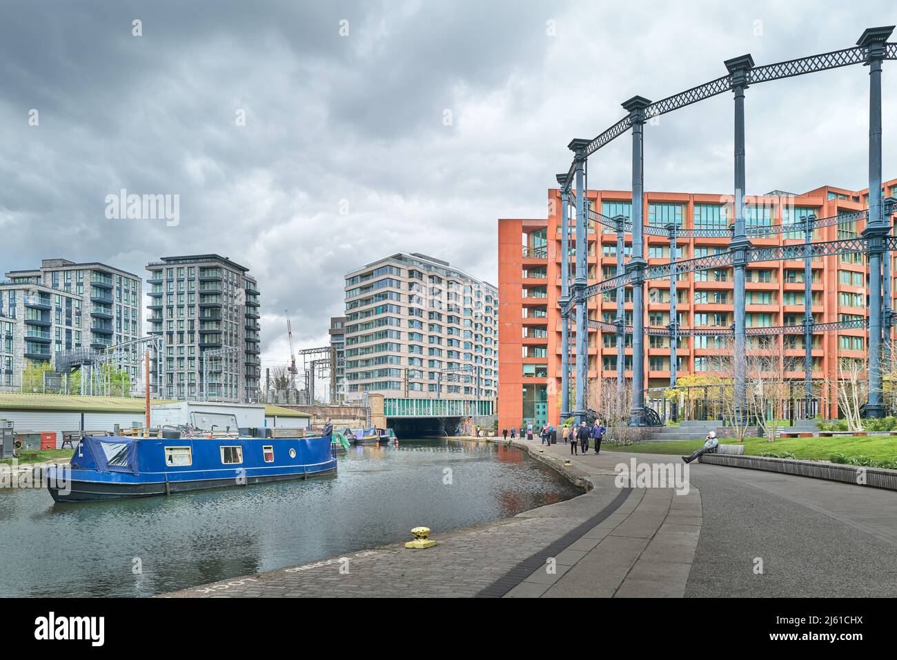 Tapestry block of luxury apartments beside Regents canal, London Stock ...