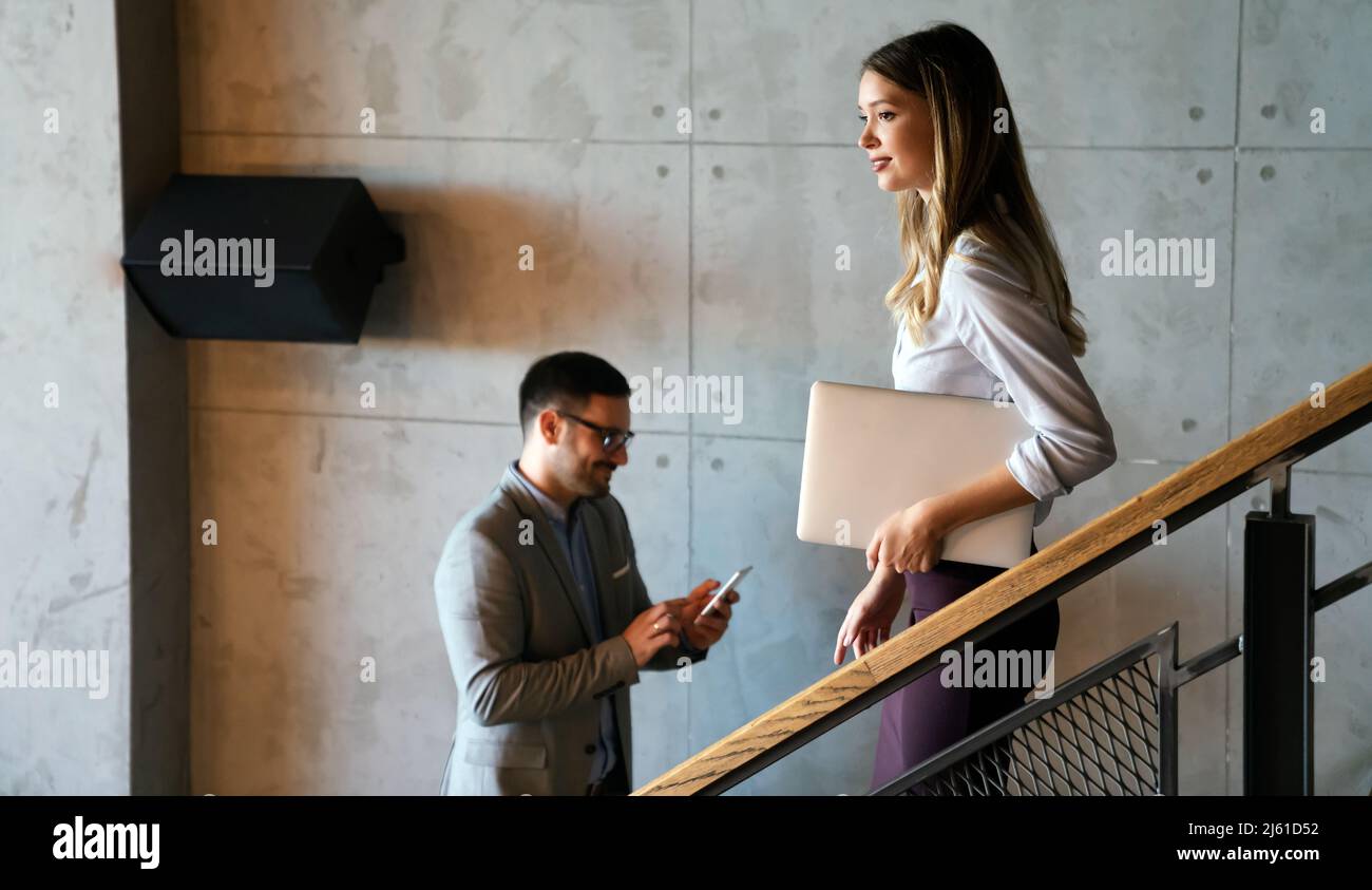 Group young people climbing steps hi-res stock photography and images ...