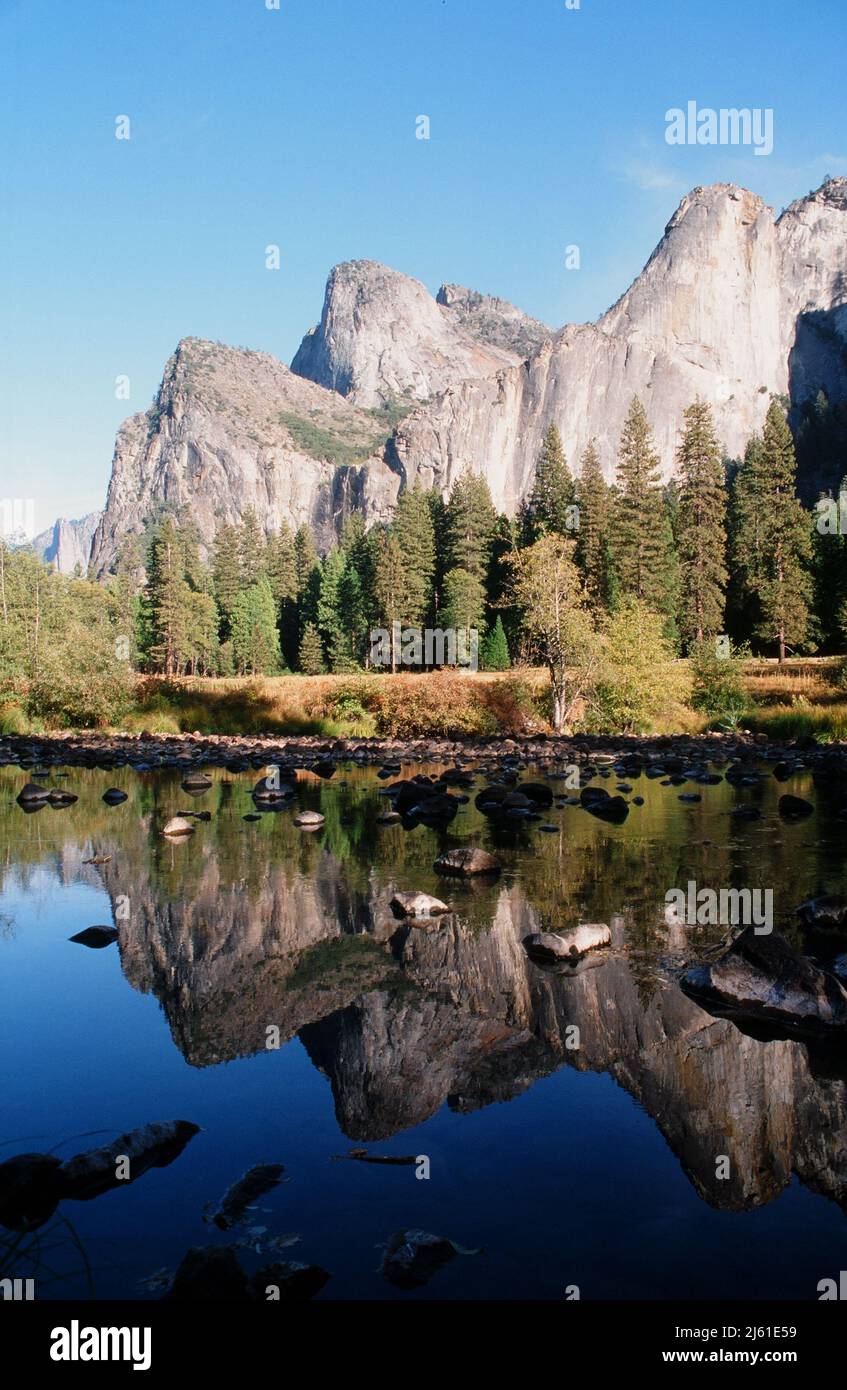 striking scenery in Yosemite with mirror reflection in the river in the ...