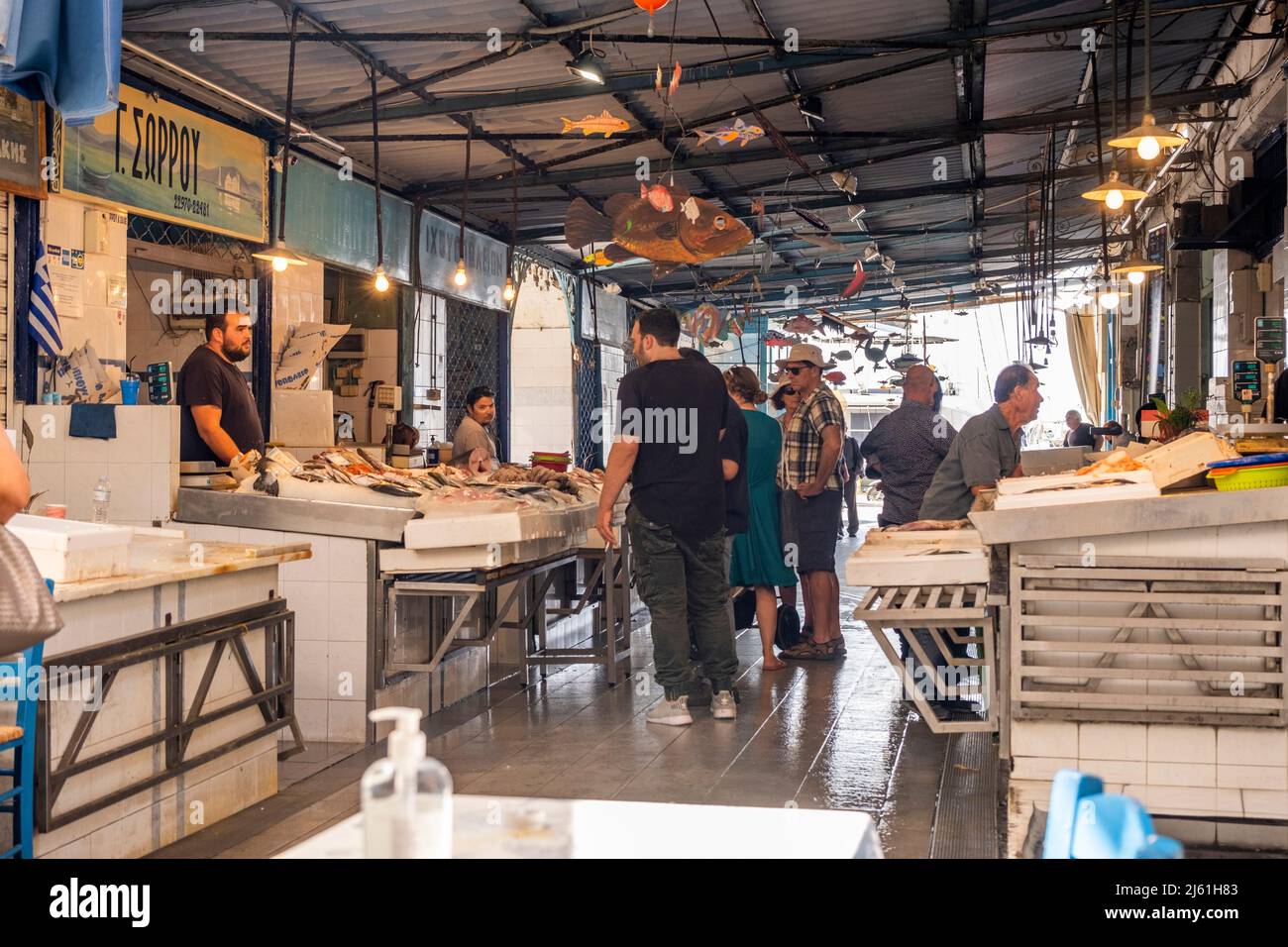 Fish display greece hi-res stock photography and images - Alamy