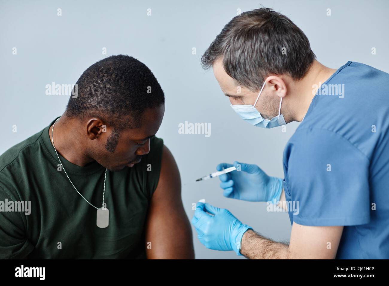 Therapist military hi-res stock photography and images - Alamy