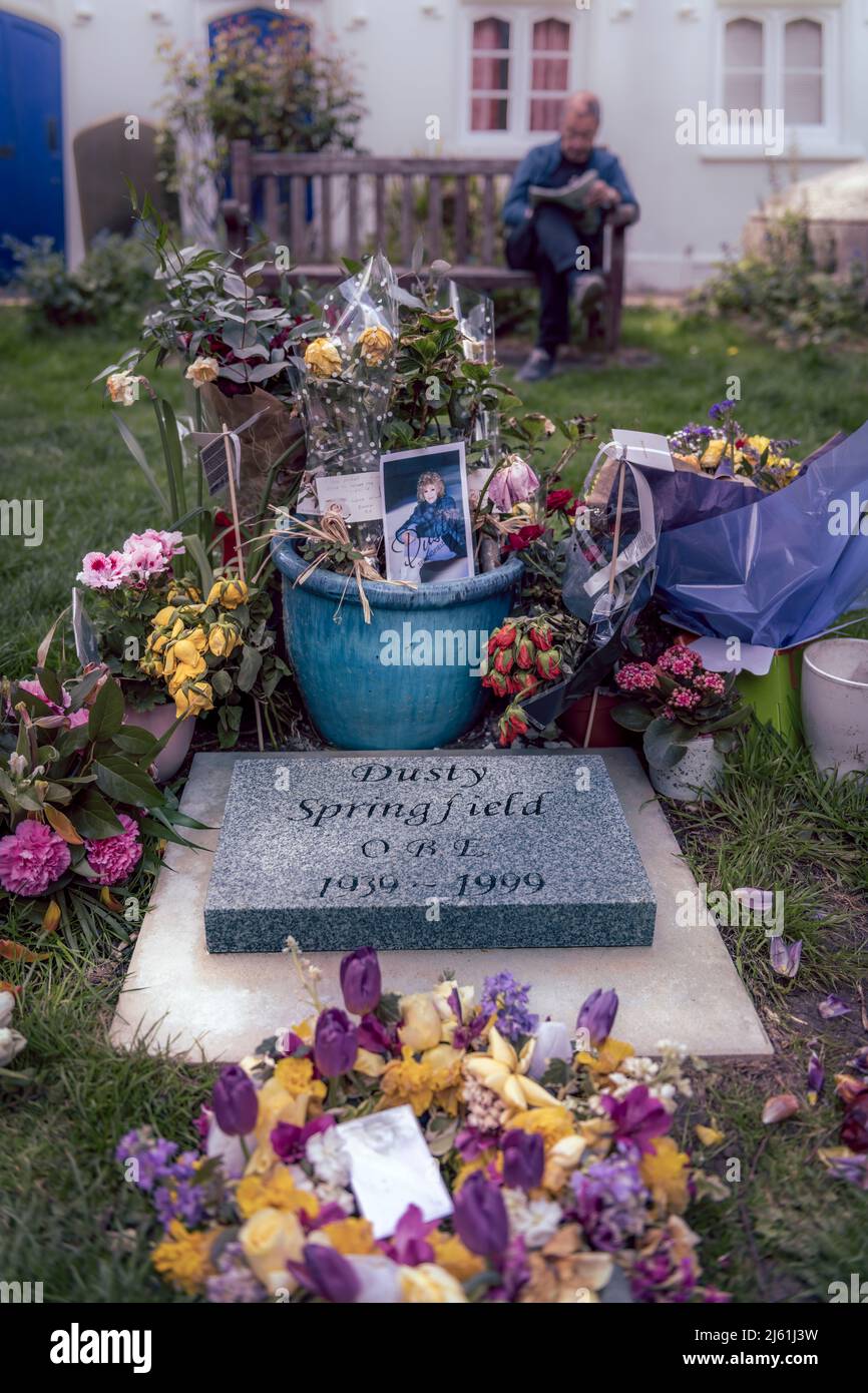 The Dusty Springfield Memorial in St Mary's the Virgin Churchyard ...