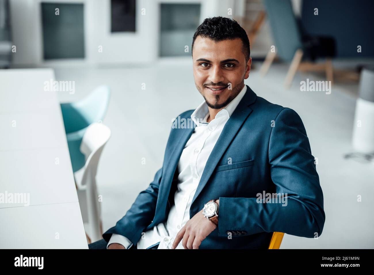 Sitting chair desk hi-res stock photography and images - Alamy