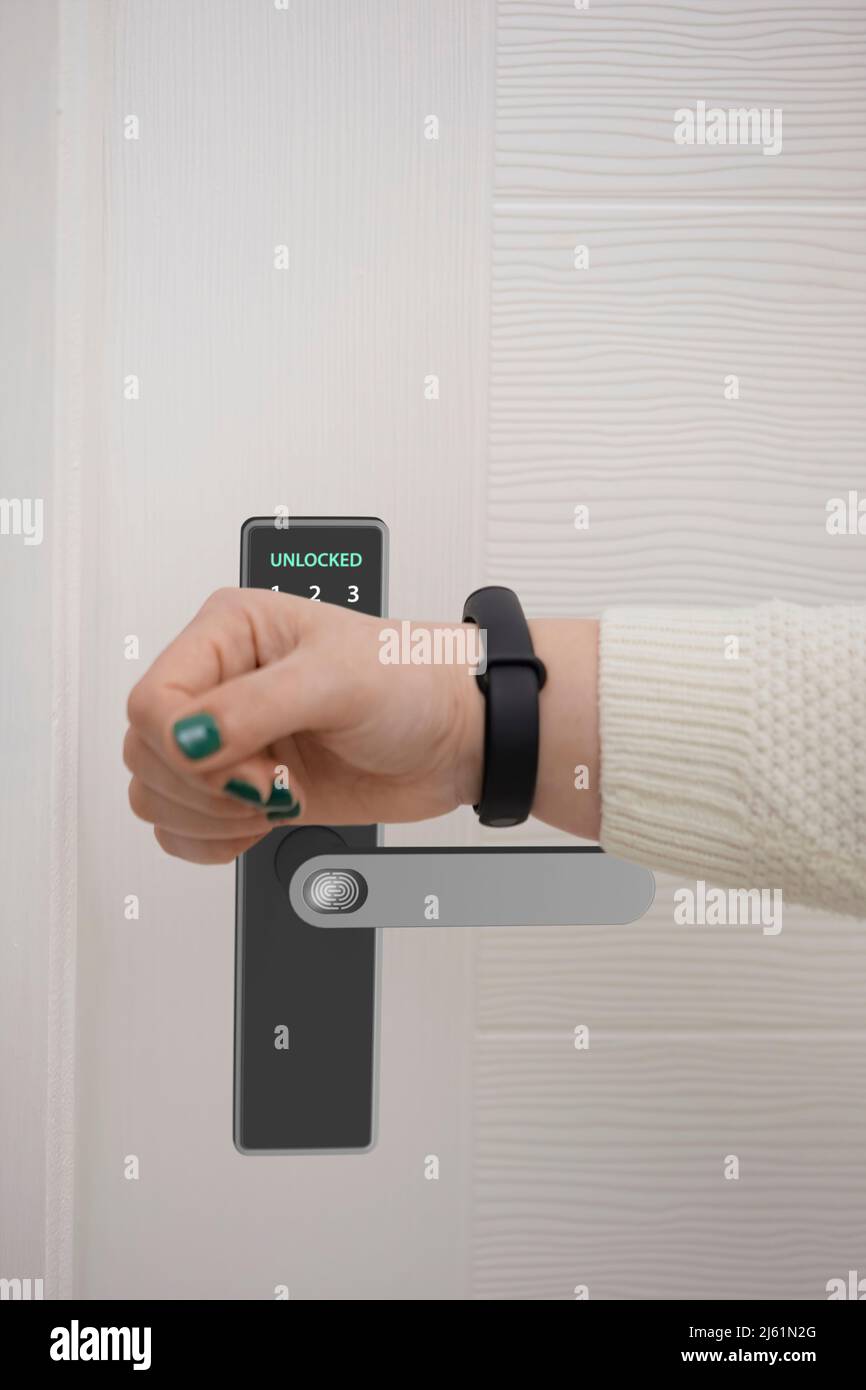 Watch woman door hi-res stock photography and images - Alamy