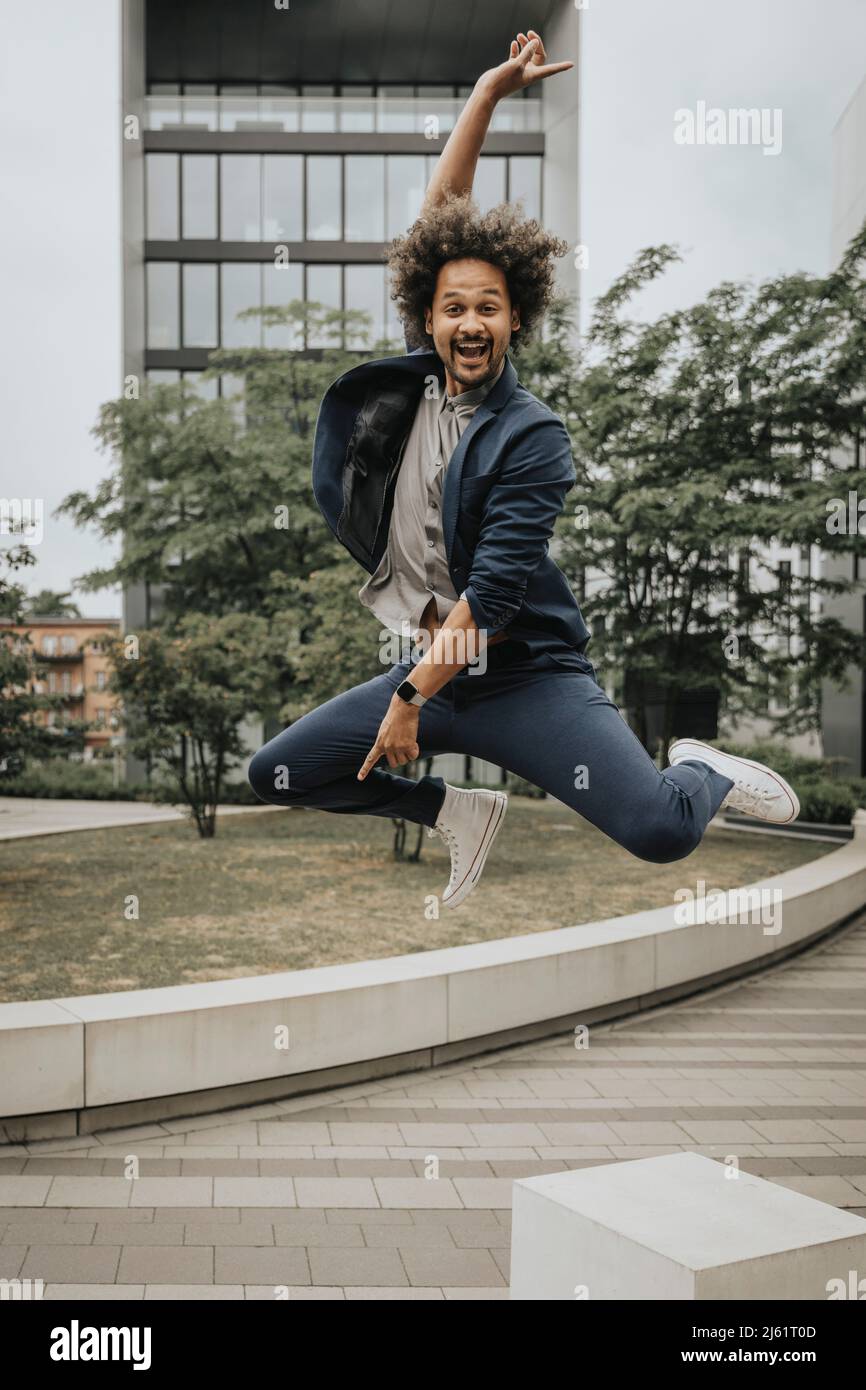 Open front building hi-res stock photography and images - Alamy