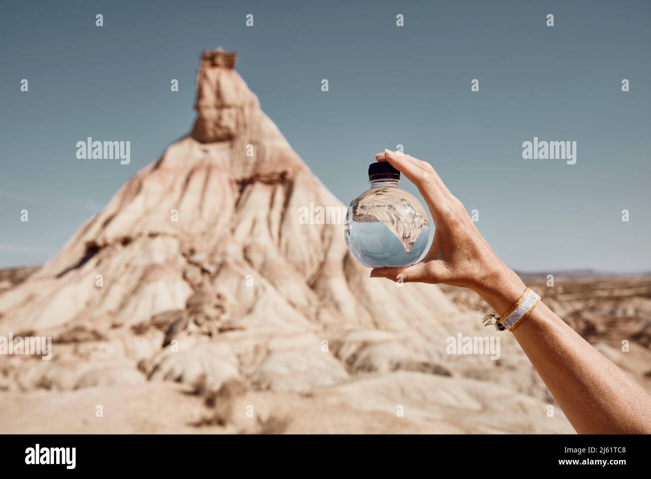 One woman reflection light water hi-res stock photography and images ...