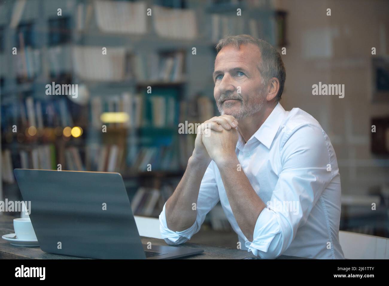 Male hand reflection on window hi-res stock photography and images - Alamy