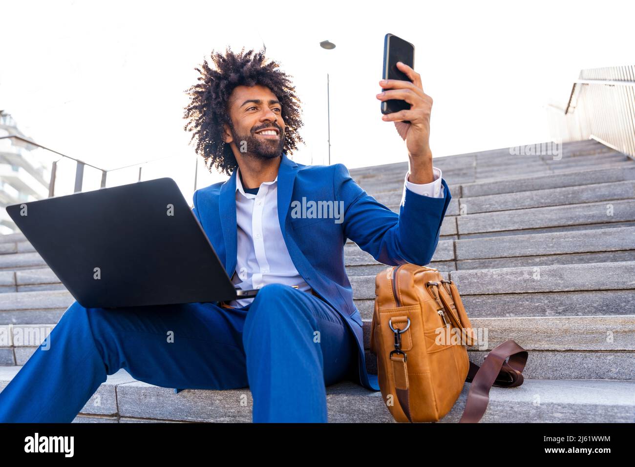 Laptop nature selfie hi-res stock photography and images - Alamy