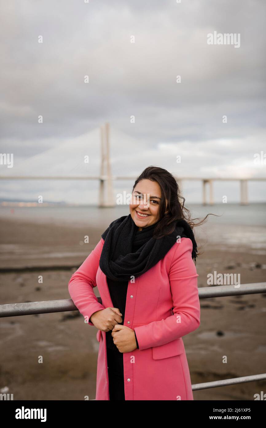 Women standing by bridge railing hi-res stock photography and images ...