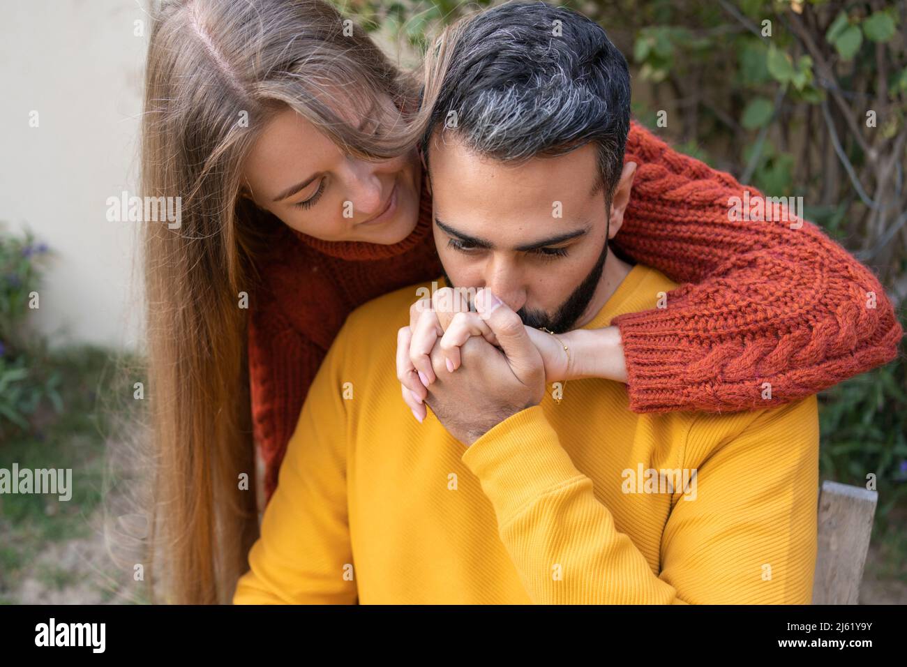 Hand kissing hi-res stock photography and images - Alamy