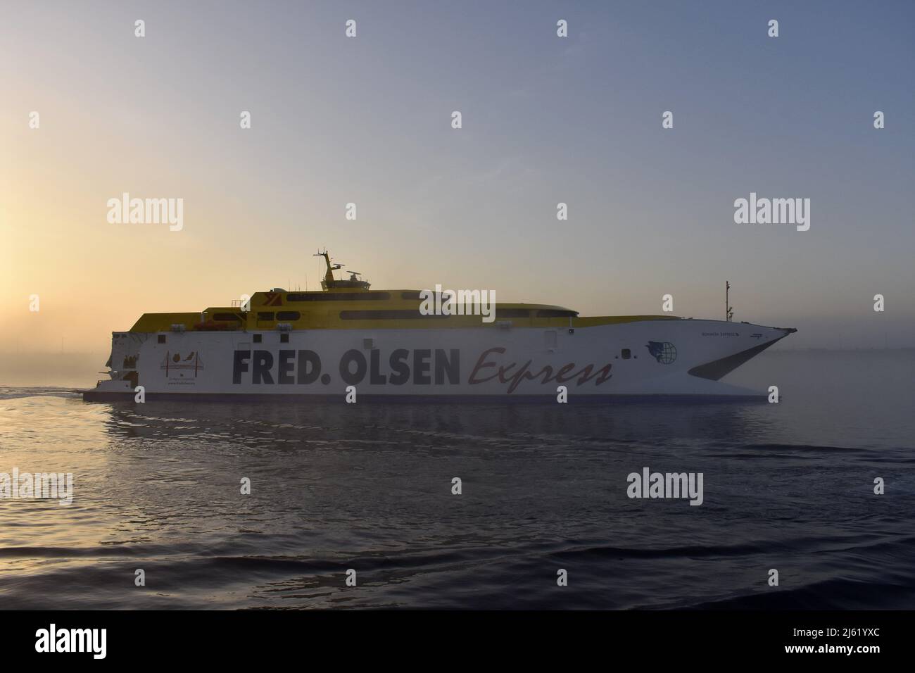 Hsc benchijigua express hi-res stock photography and images - Alamy