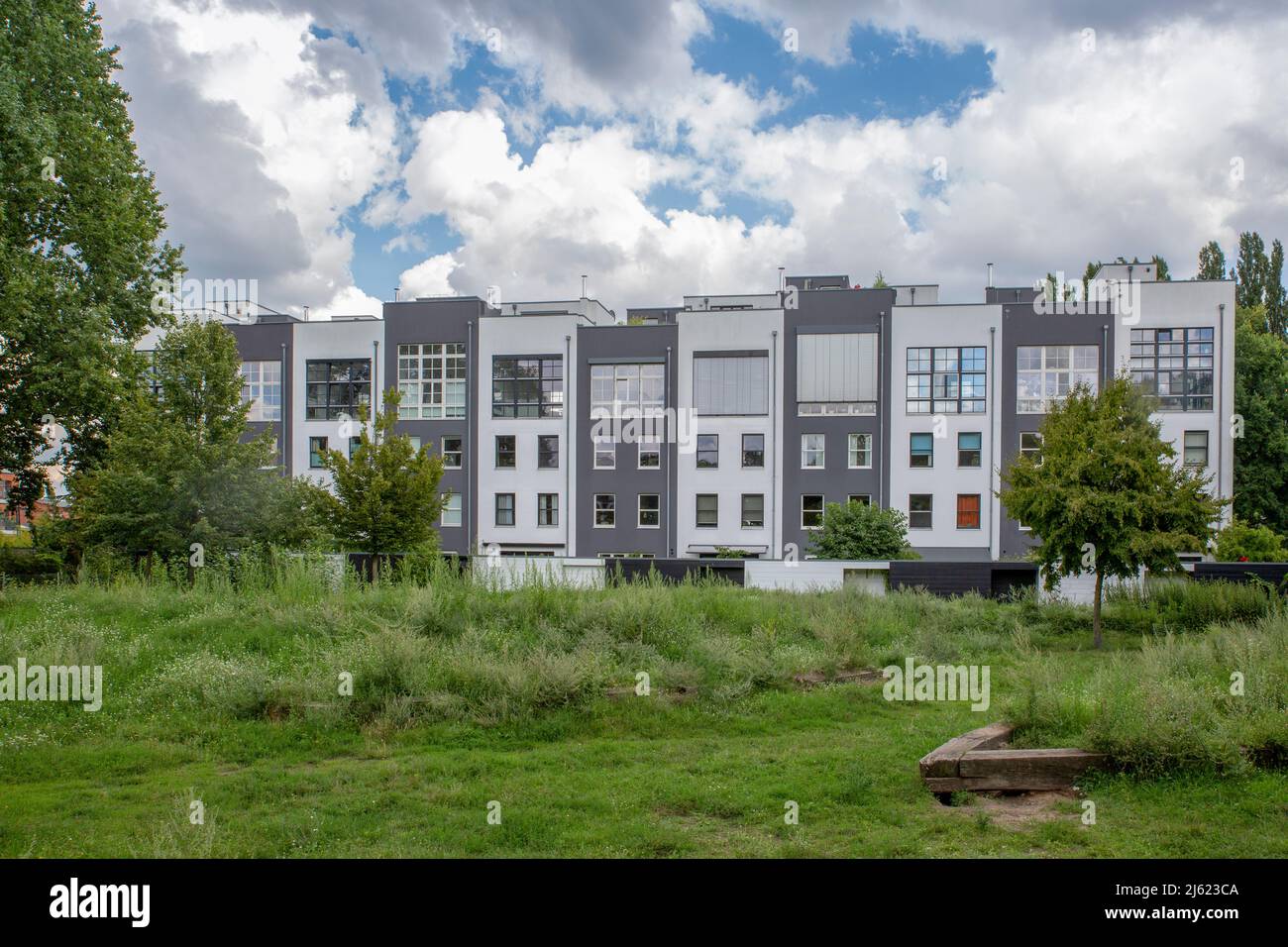 Row house development hi-res stock photography and images - Alamy