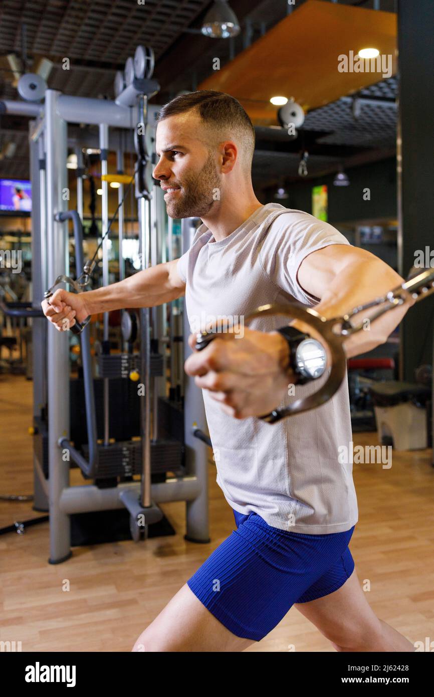 Stretching exercise gym man hi-res stock photography and images - Alamy