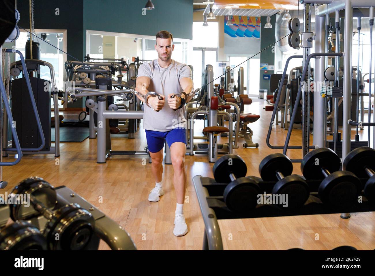 Cables stretching hi-res stock photography and images - Alamy