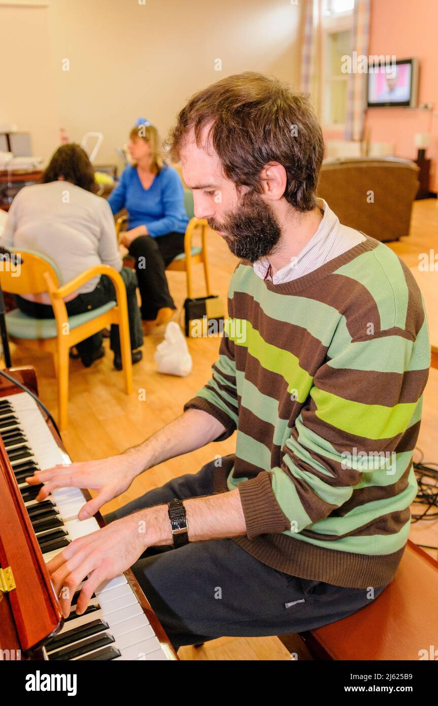English pianist and multi-instrumentalist Matthew Bourne playing ...