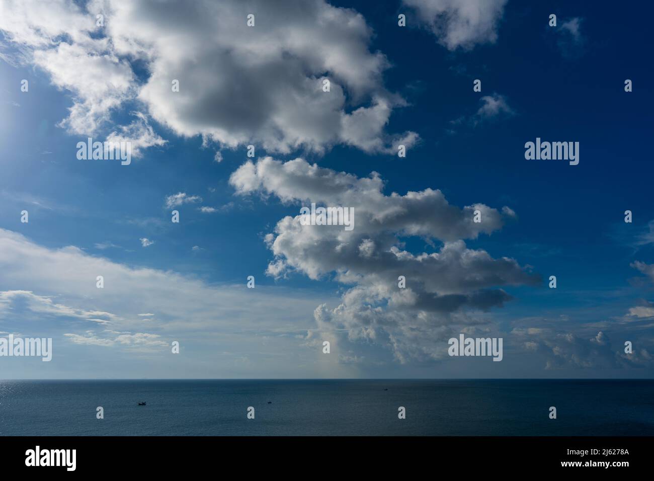 Natural daylight and white clouds floating on blue sky at sunny day ...