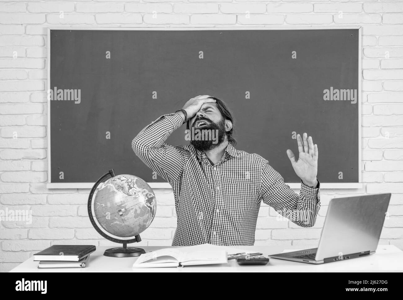 brutal unshaven guy university lecturer in classroom, knowledge Stock ...