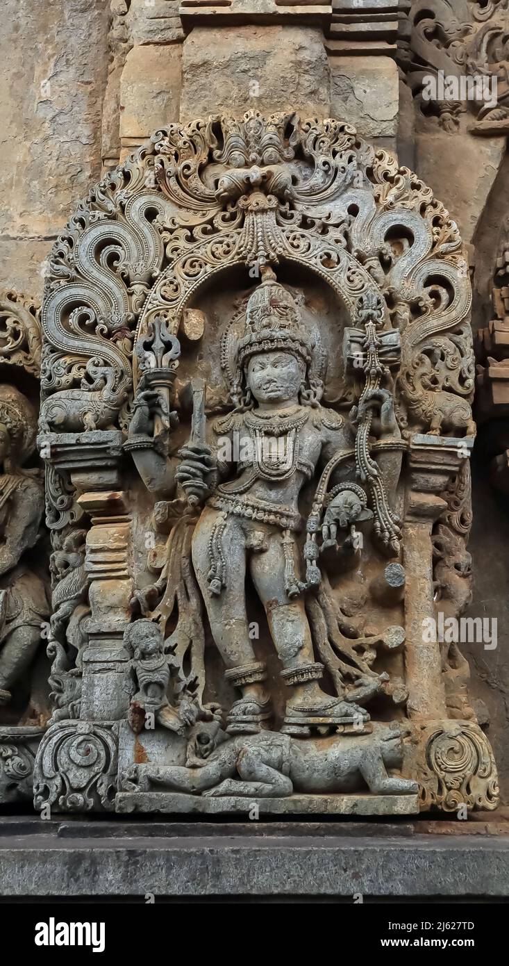 Bracket Statue of Indian God on The Chennakaeshwa Temple, Belur ...