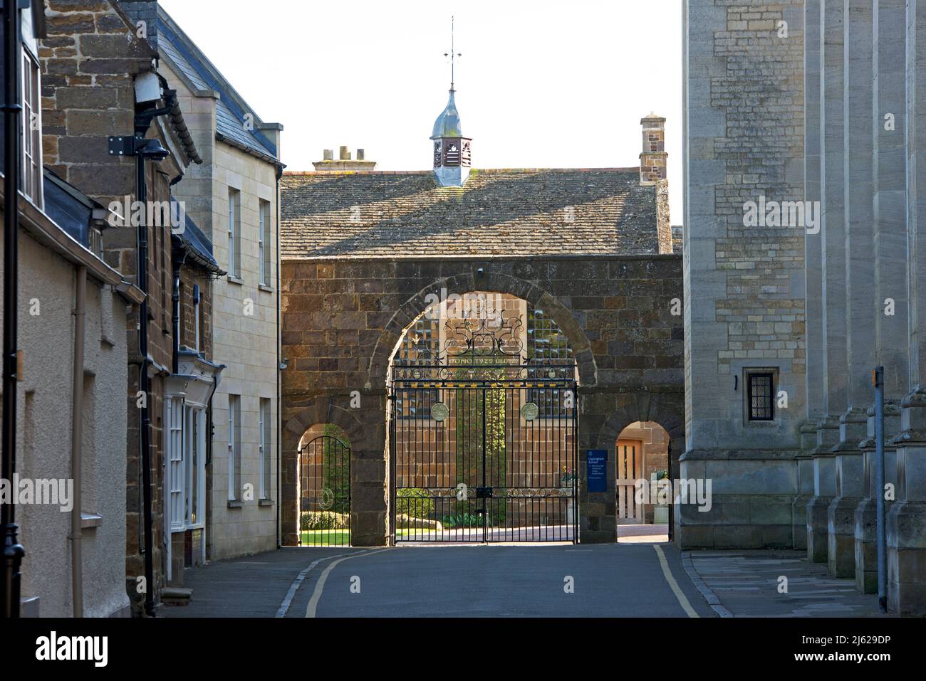 The gates of Uppingham public school, Uppingam, Rutland, England UK ...