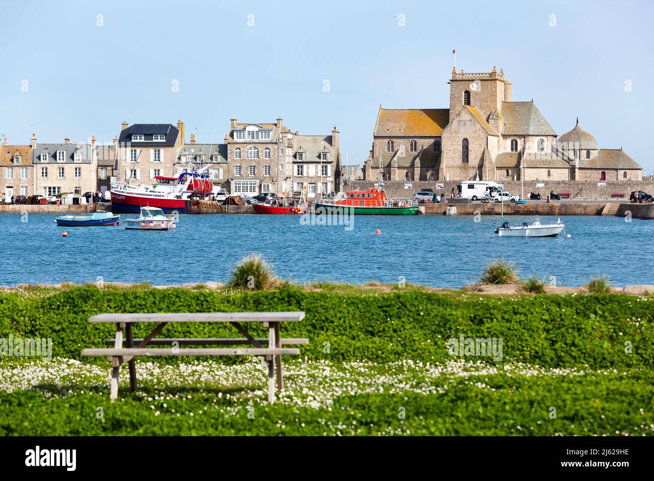 Boats in the port of barfleur High Resolution Stock Photography and ...