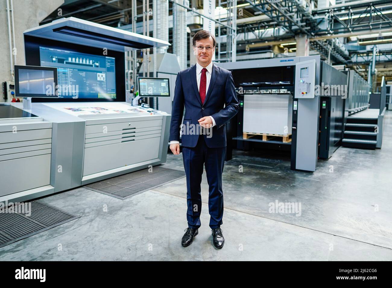 Wiesloch, Germany. 27th Apr, 2022. Ludwin Monz, CEO of Heidelberger ...