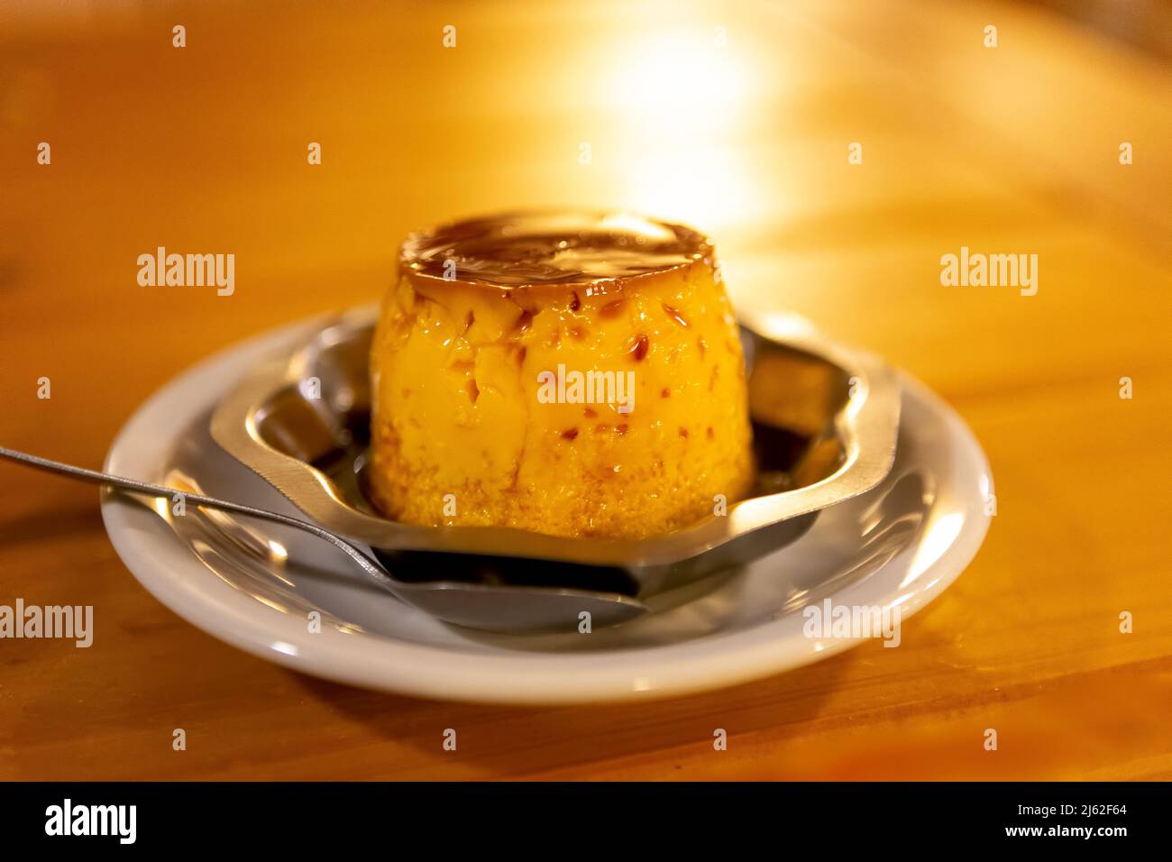 Flan plate hi-res stock photography and images - Alamy