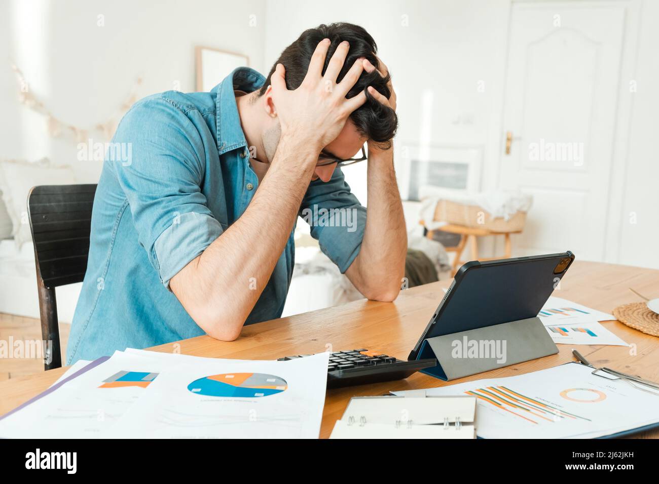 Bad financial investments hi-res stock photography and images - Alamy