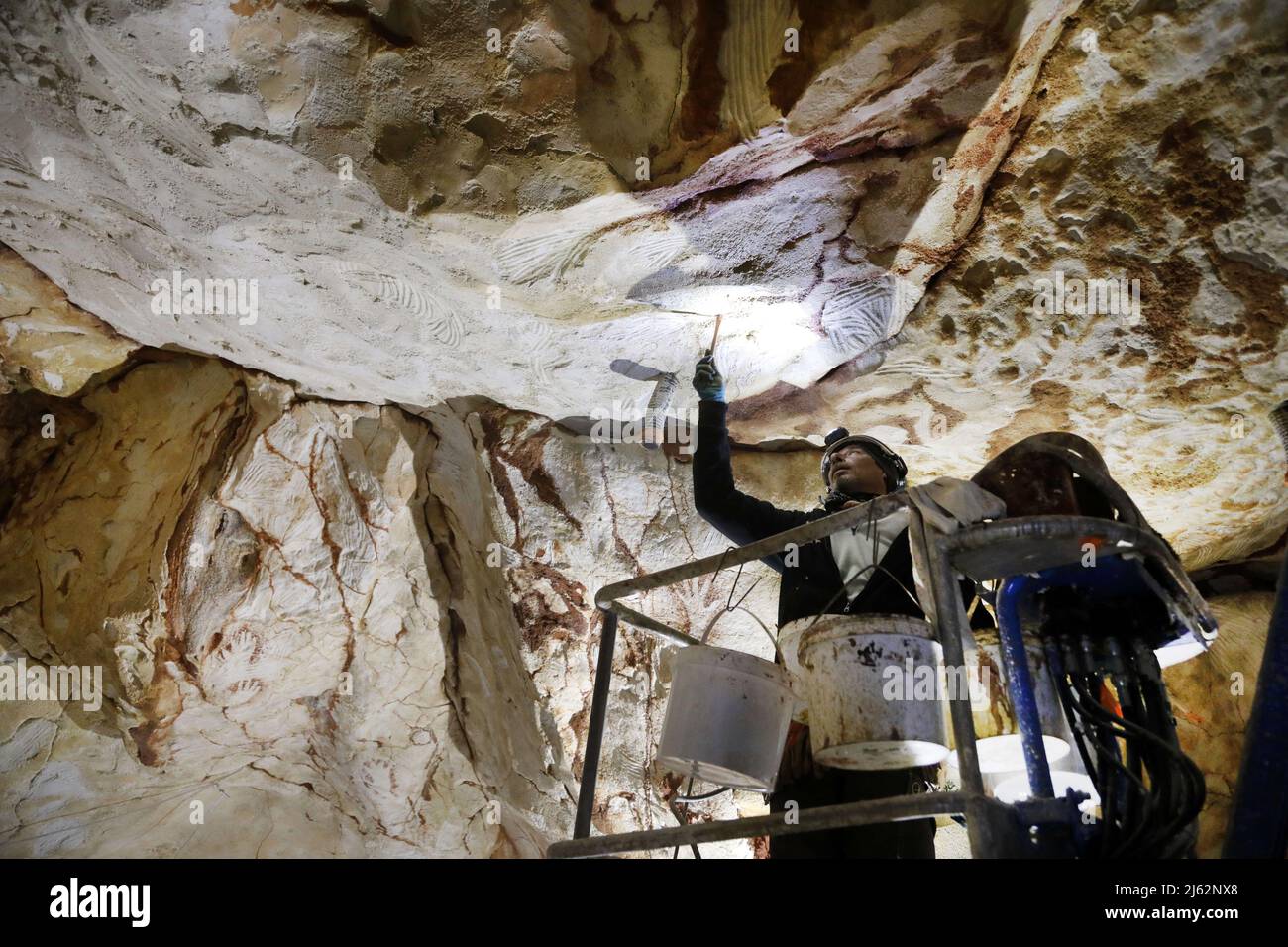 The Cosquer cave is an archeological treasure submerged in the creek of ...