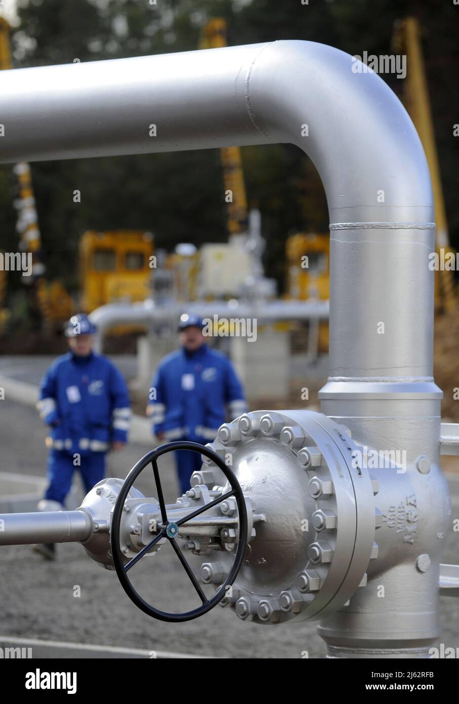 Gazela pipeline hi-res stock photography and images - Alamy