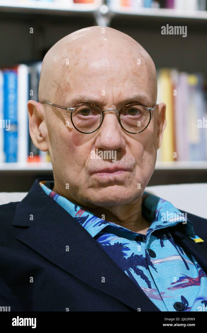 Madrid, Spain. 26th Apr, 2022. American writer James Ellroy poses ...