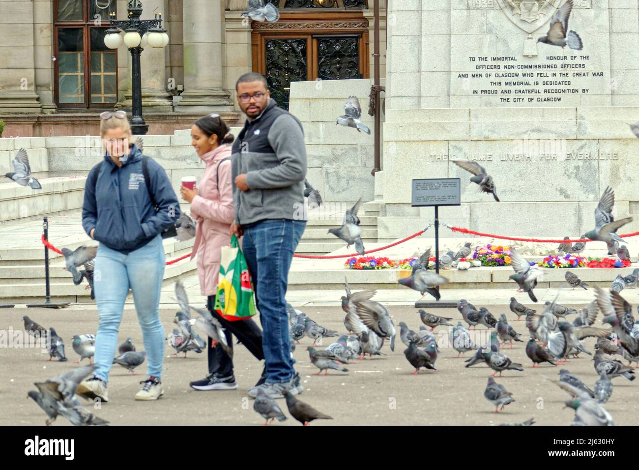 Glasgow, Scotland, UK 27th April, 2022. Pigeon infestation continues to ...